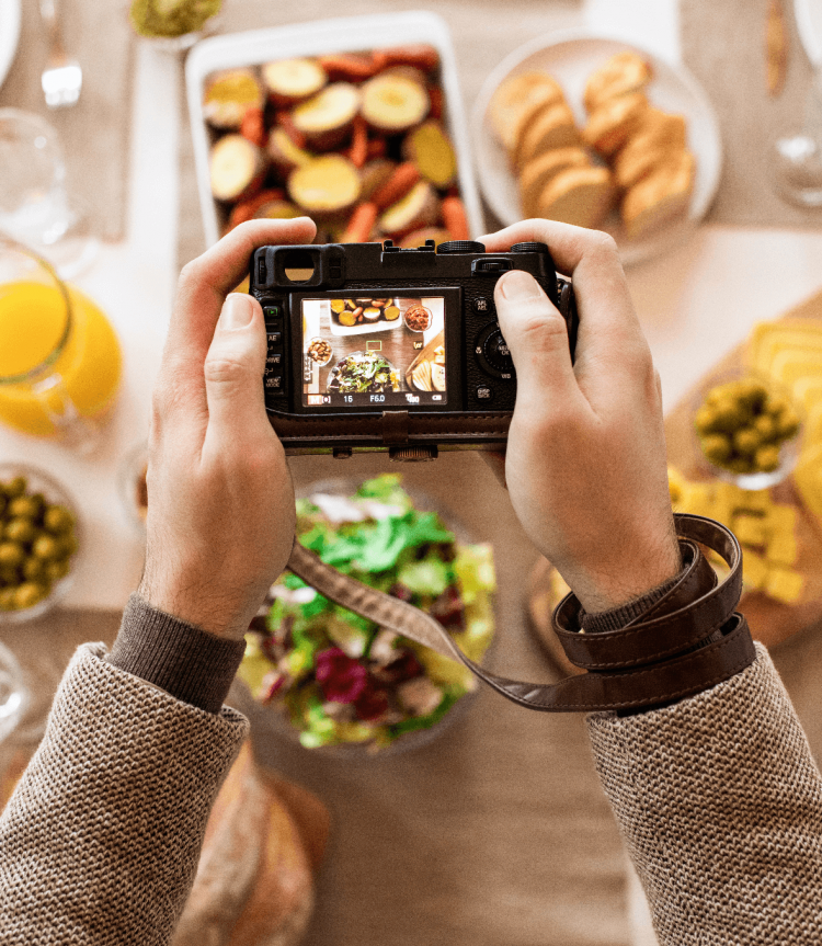 Does Social Media Create an Unrealistic Standard of Happiness? - INFLOW ...